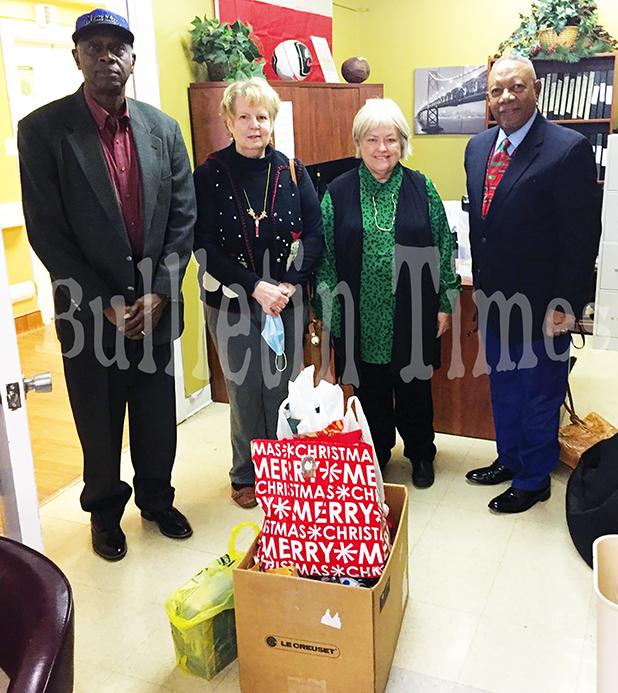 Local Teachers Give to Warrior Center | Bolivar Bulletin-Times